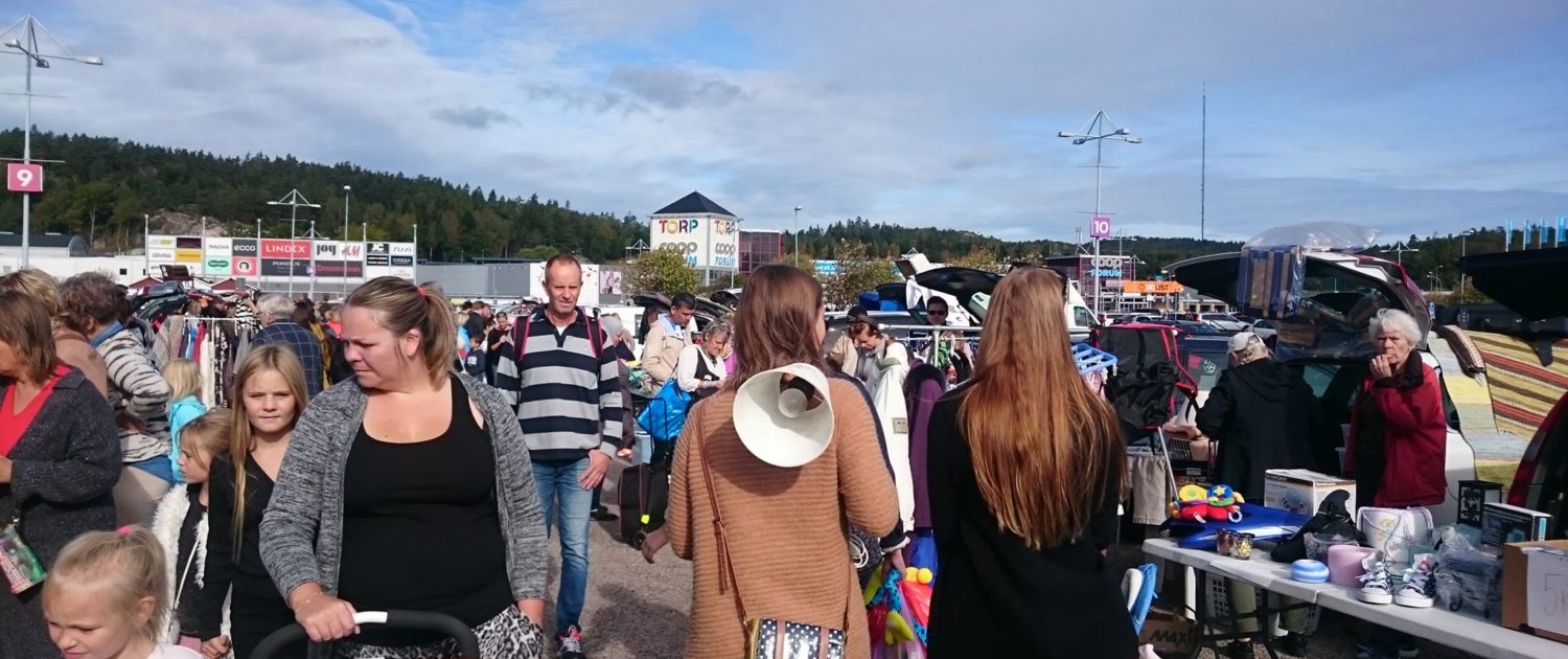 Bakluckeloppis vid Torp Köpcentrum – – populär loppis i Uddevalla